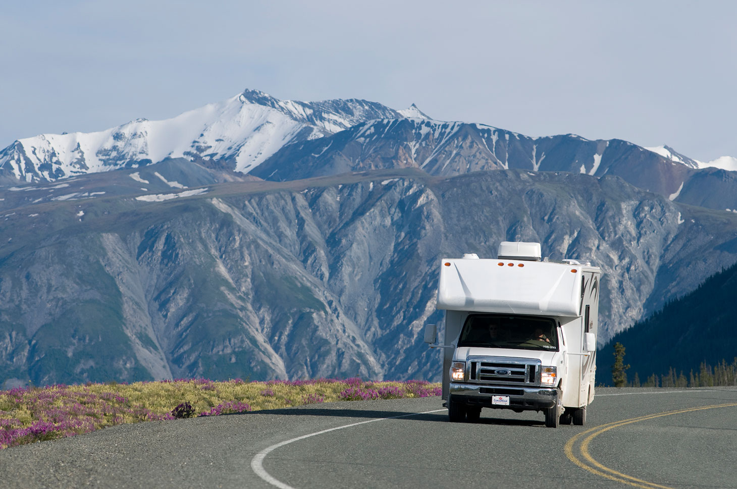 Experience the Yukon (Winter) - Live It Up Lifestyle Adventures