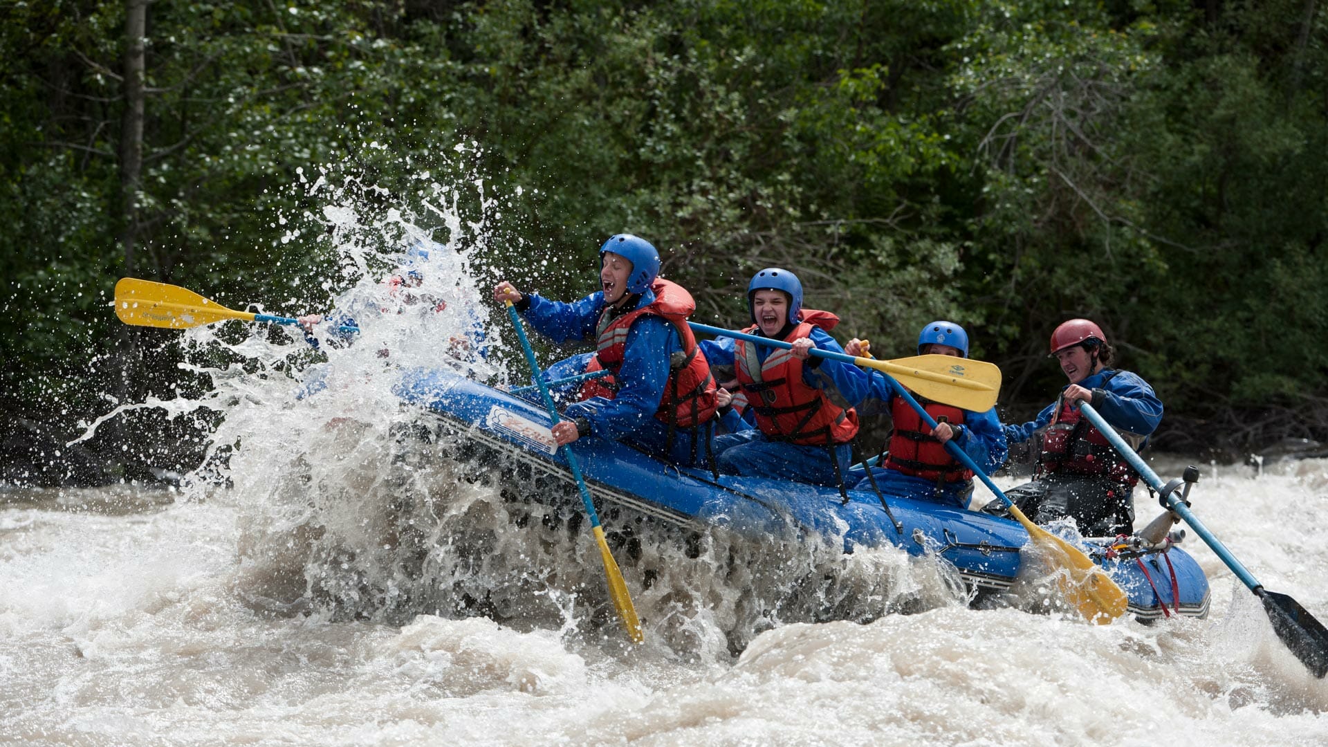 Whitewater Rafting - Live It Up Lifestyle Adventures