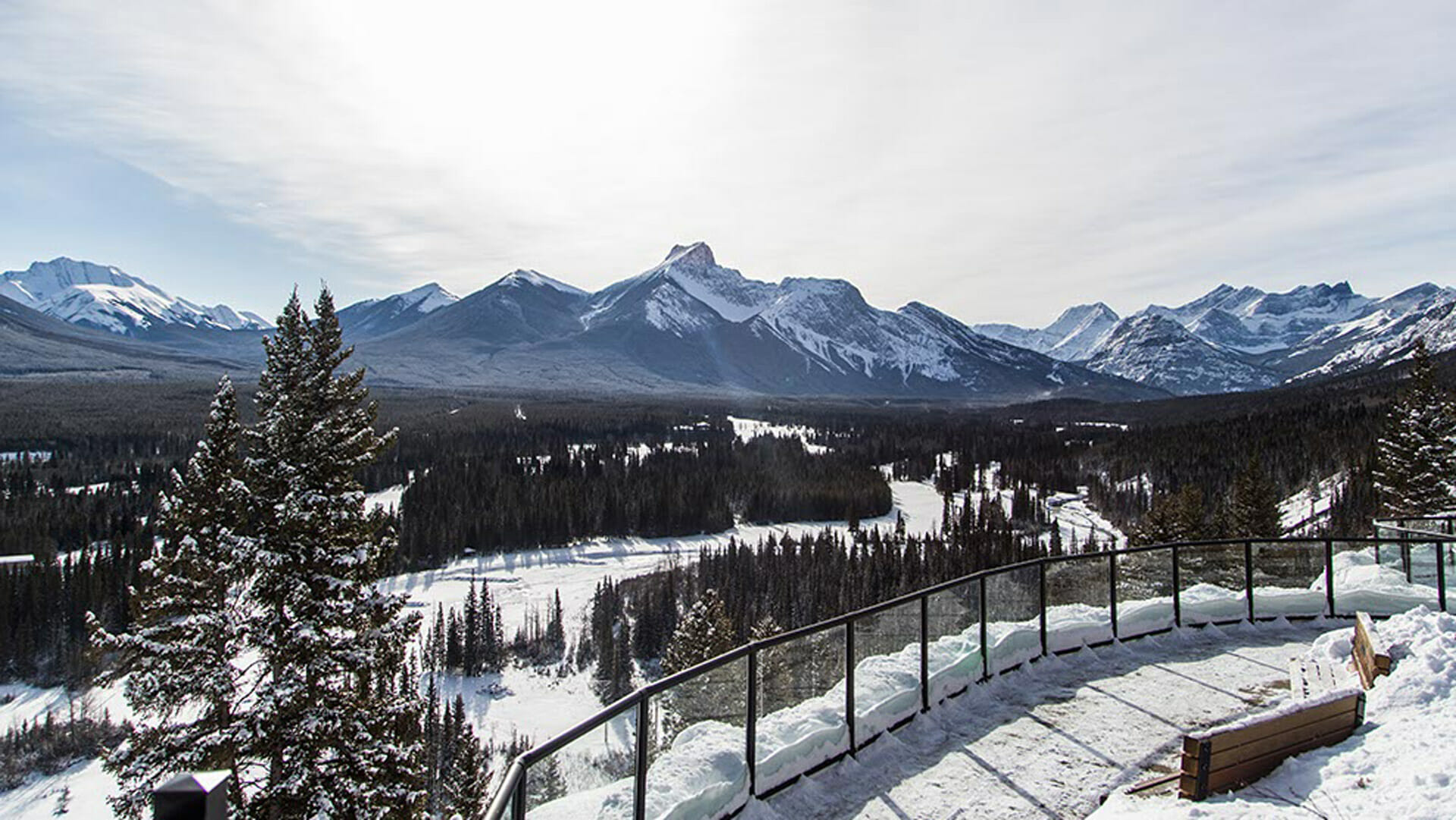 Kananaskis Mountain Lodge - Live It Up Lifestyle Adventures